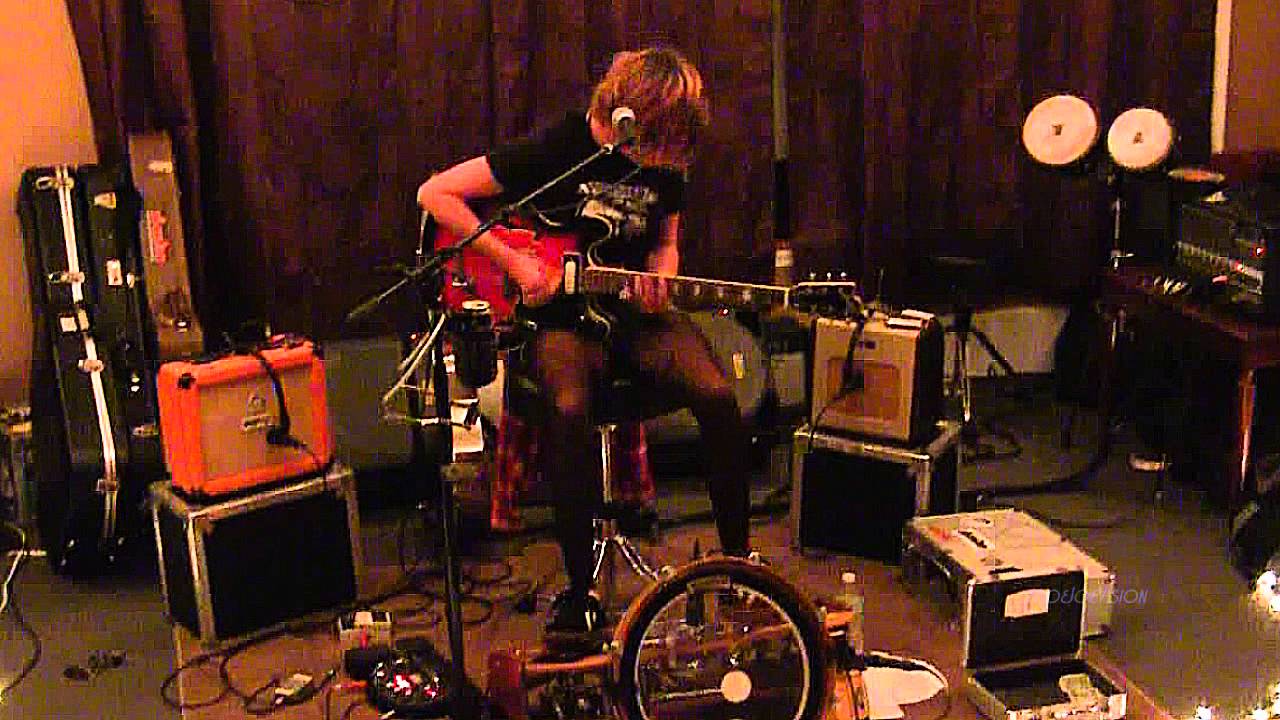 Molly Gene One Whoaman Band Live @ Lovetone Studio 9/15/12 - YouTube