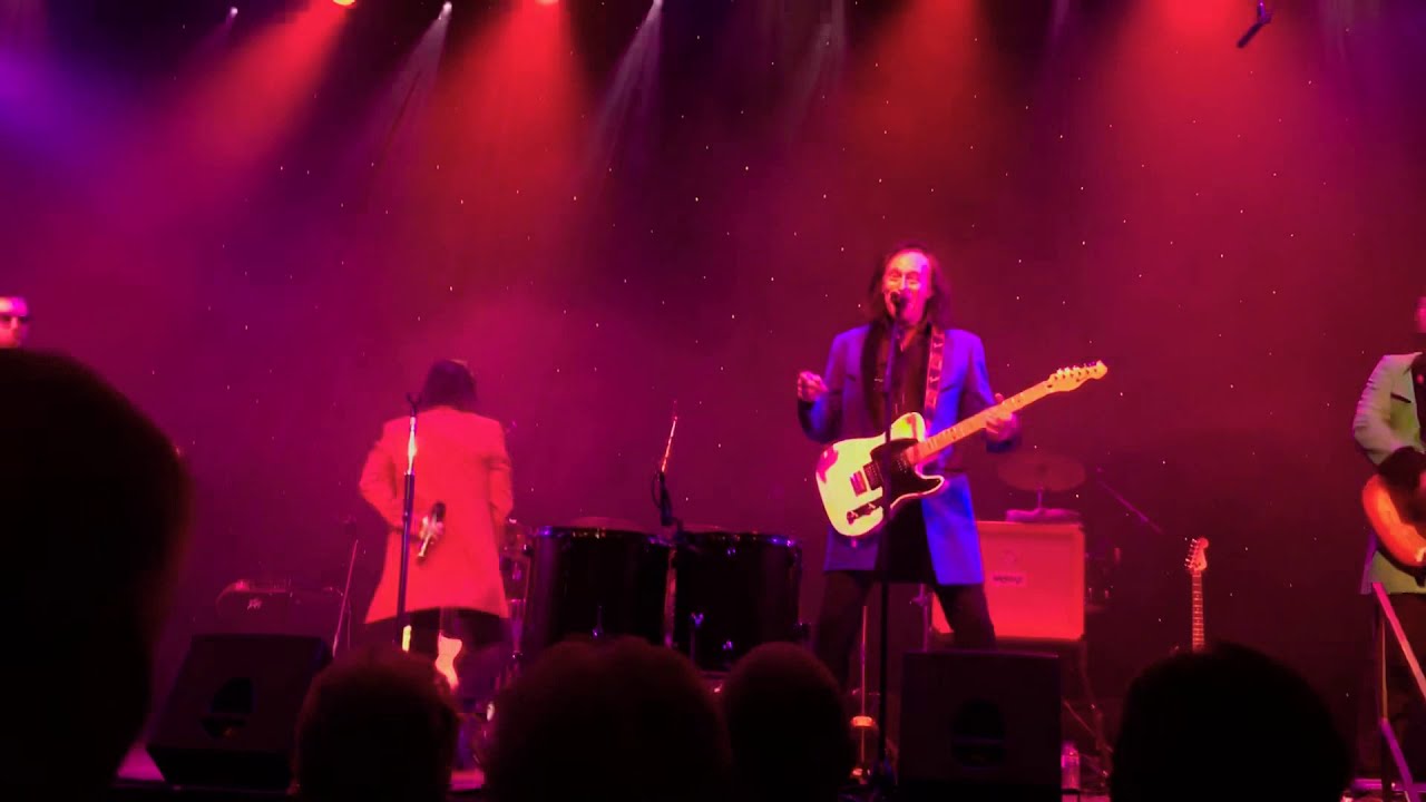 Showaddywaddy Pretty Little Angel Eyes At Cannock 6/9/19 - YouTube