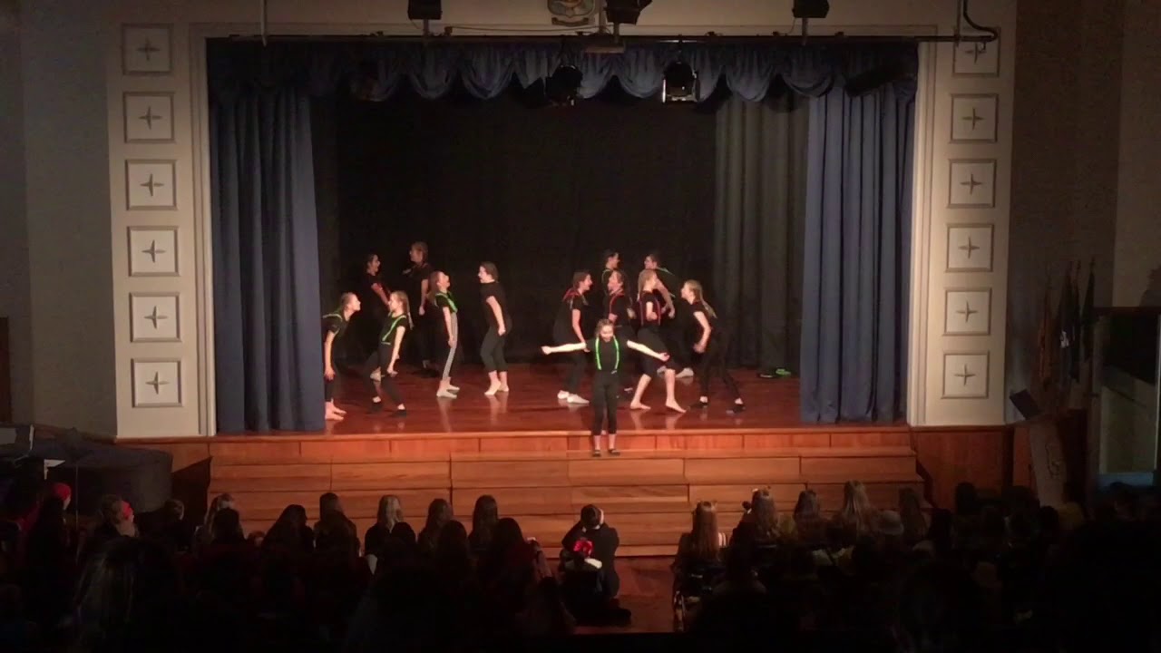 Y8 Locky Dance 2018 - YouTube