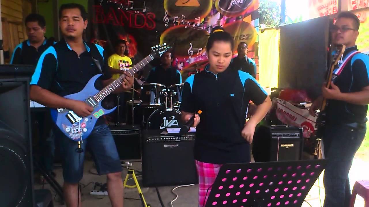 BULAN DITUTUP AWAN SRDF'BANDS - IEKA - YouTube