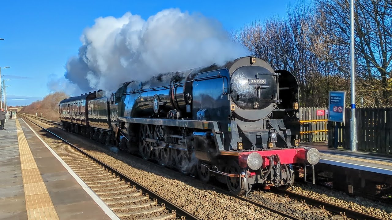 Merchant Navy class steam locomotive 35018 British India line at ...