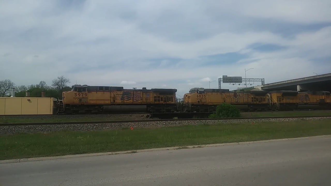 UP 5979 West Near Tower 112 (Railfanning Part 2 - 1/2) - YouTube