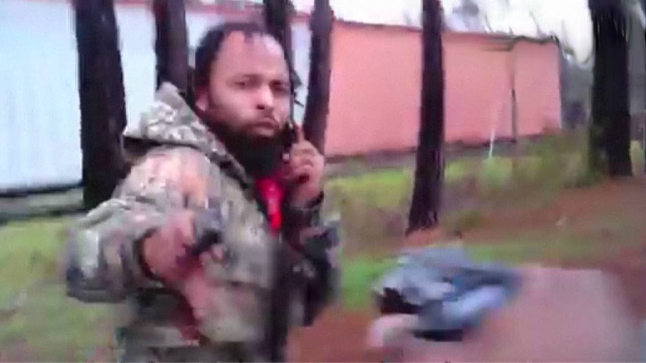 Officer shot by armed suspect ignoring orders in South Carolina - YouTube