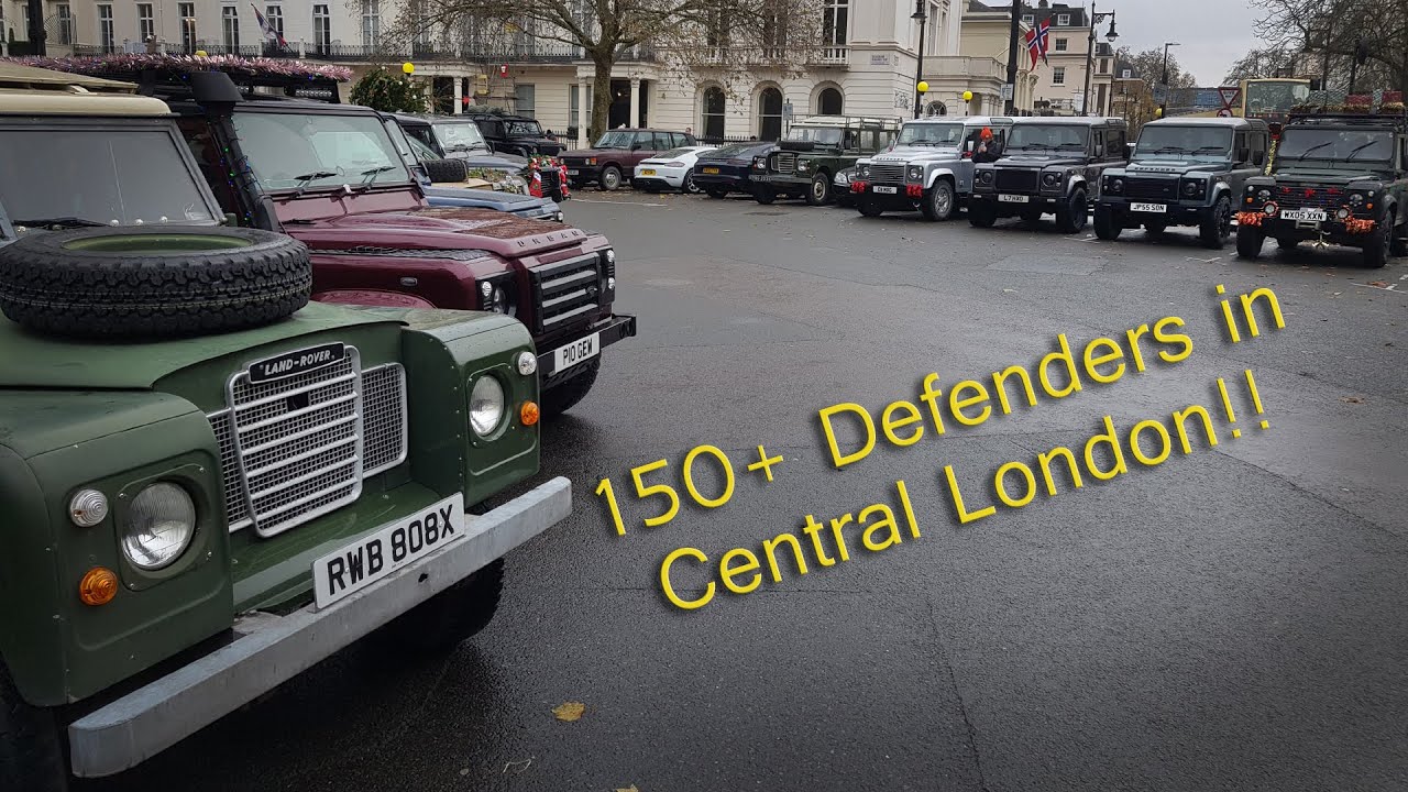 150 Land Rover Defenders in London Christmas 2023 - YouTube