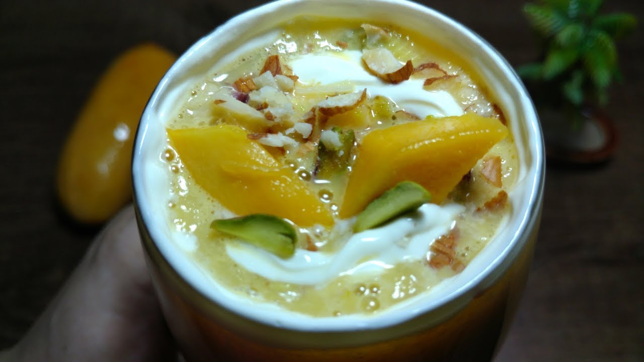 Thick & Tasty Mango Milkshake Recipe | Rich & Creamy Mango Milkshake ...