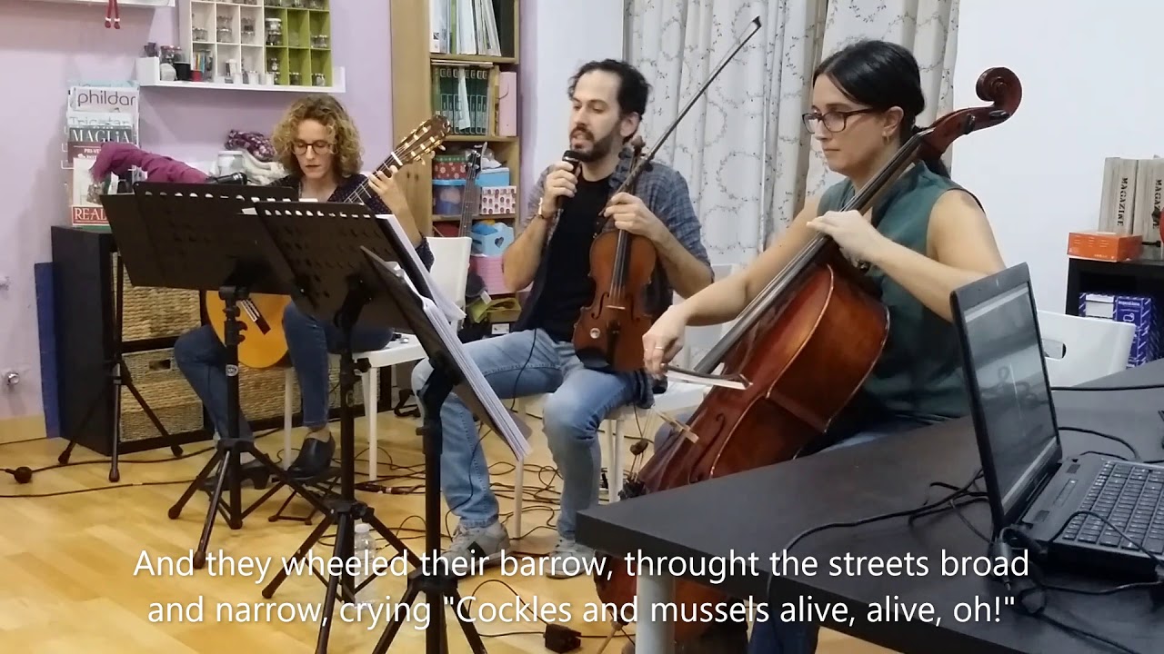 Molly Malone - Irish Traditional Song - YouTube