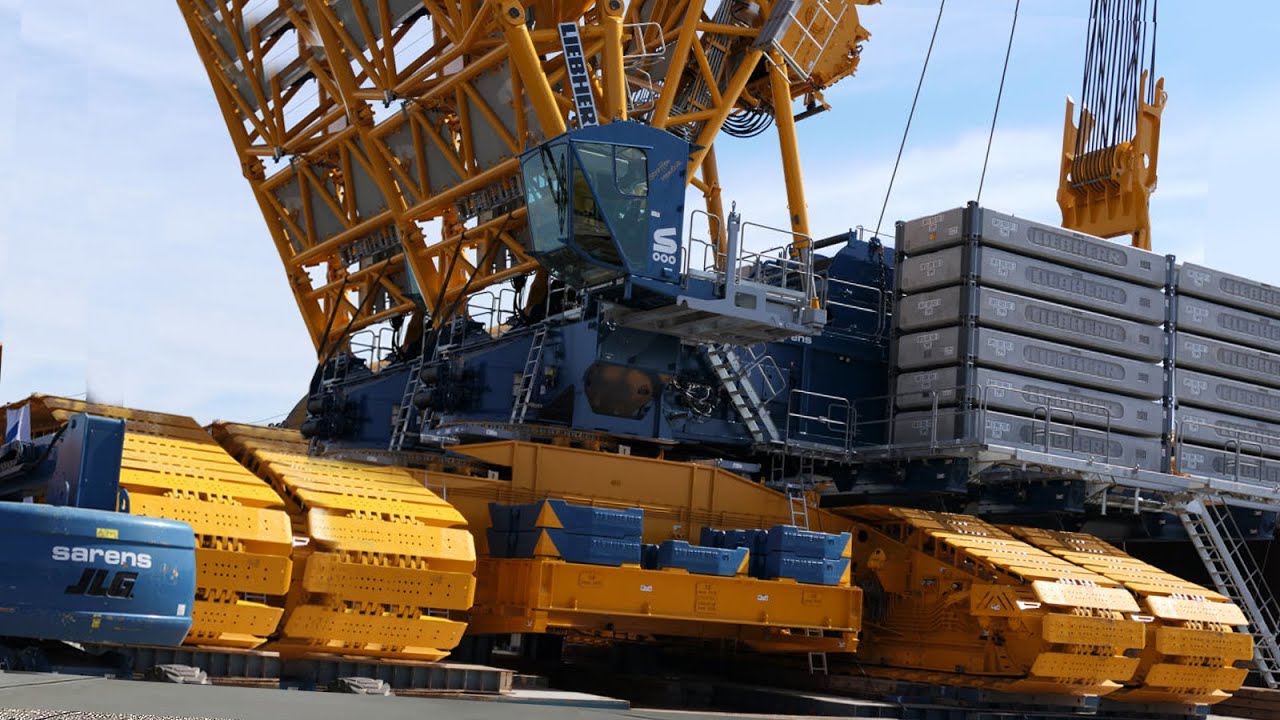The Incredible Powerful Advanced Engineering Crawler Crane. - YouTube