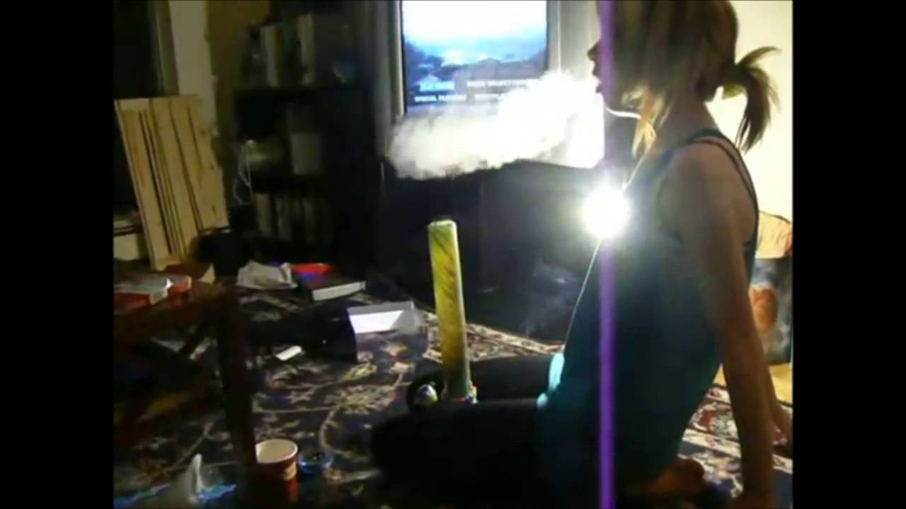 Girls That Get High Compilation - YouTube