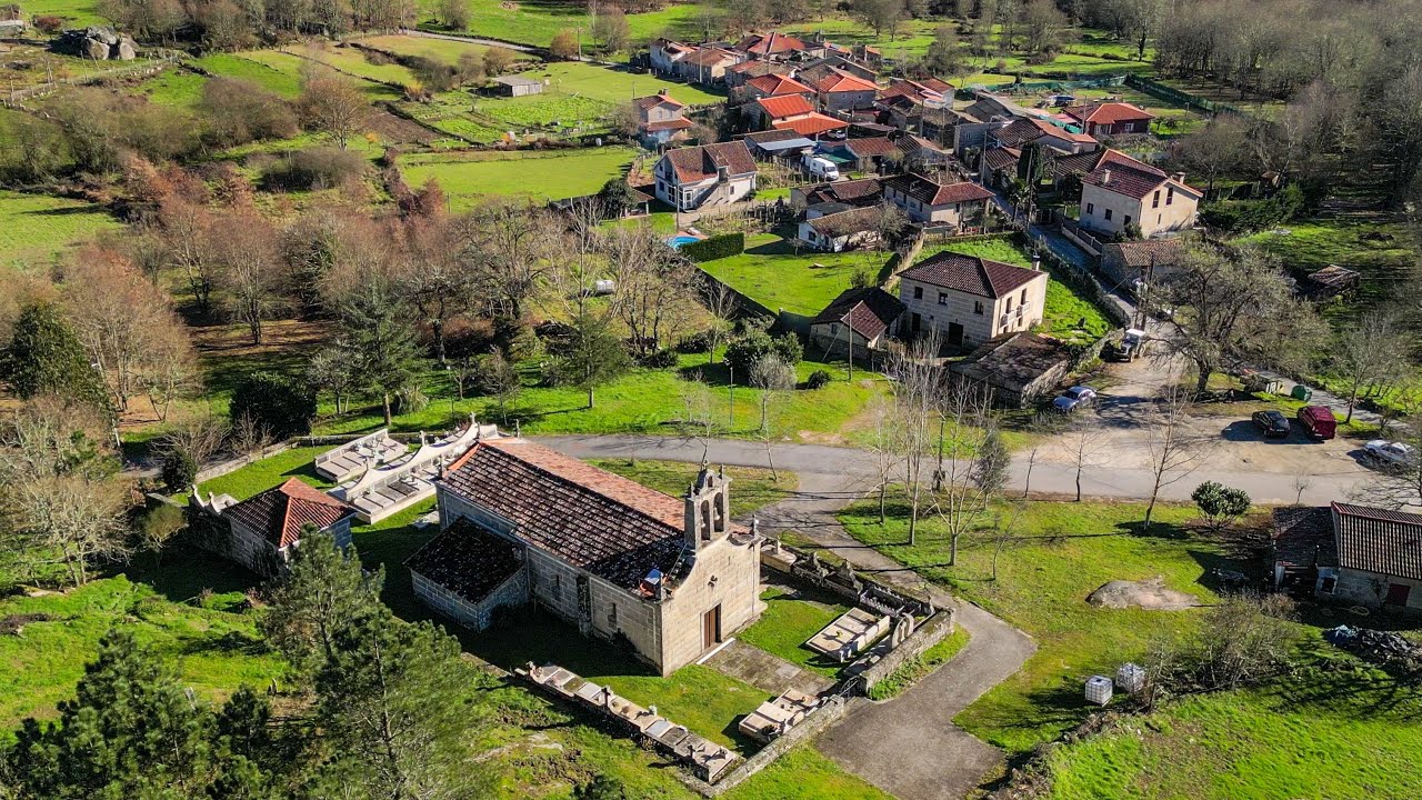 MEIRE (Allariz) a vista de dron - YouTube