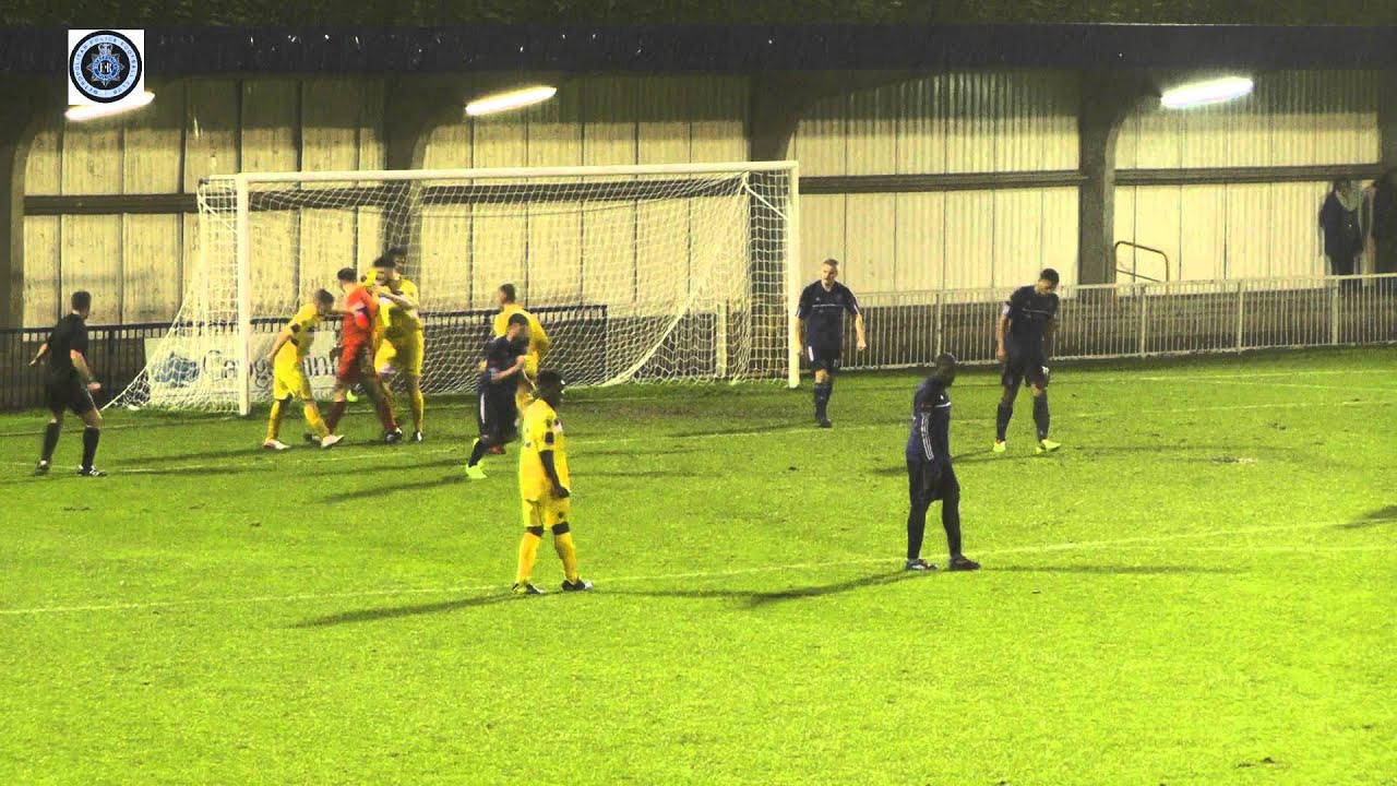 Martyn Guest penalty save - Met Police v Witham Town (abandoned) - YouTube