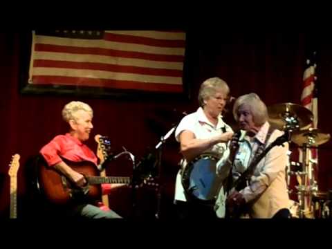 Duelin' Banjo's with Roni Stoneman - YouTube