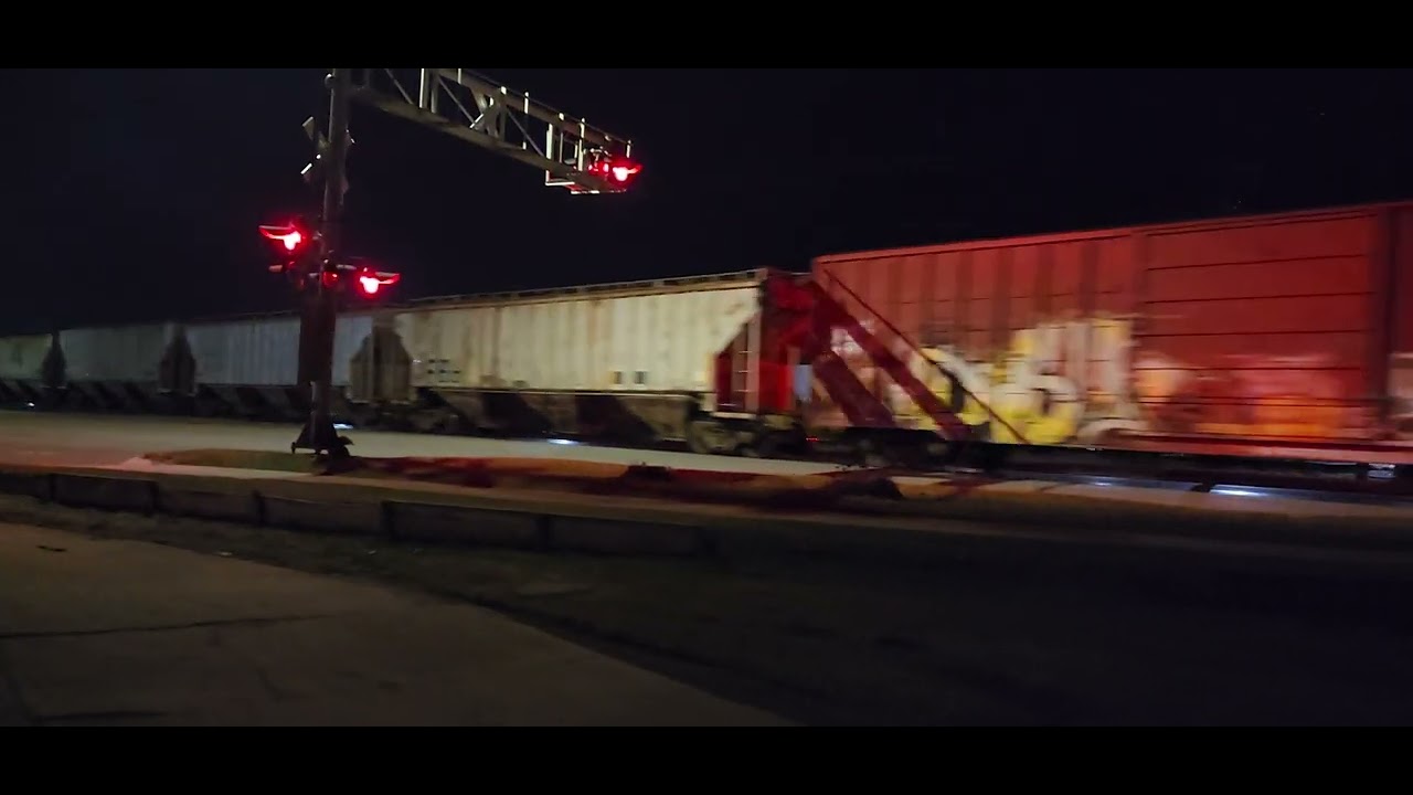 LSRC 6355 & LSRC 6352 Northbound Dixie Hwy Bridgeport & Outer Drive ...