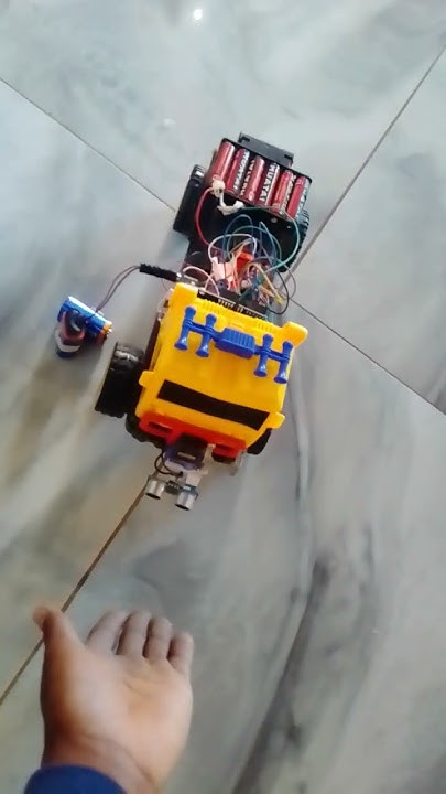 obstacle avoiding truck ‎using Arduino - YouTube