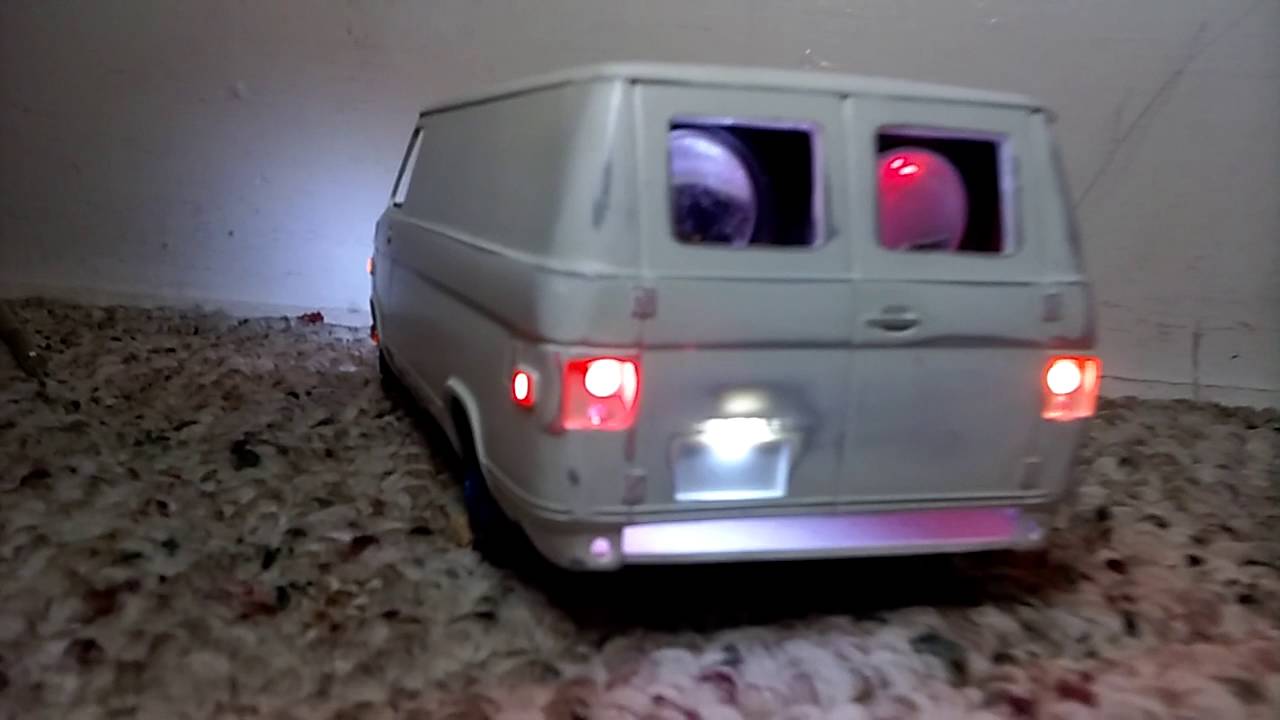 Customized Rc van's 1/24 with lights and music - YouTube