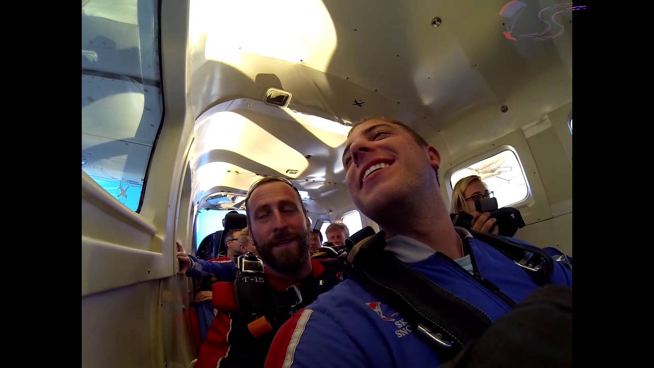 Joseph Cua's Tandem skydive! - YouTube