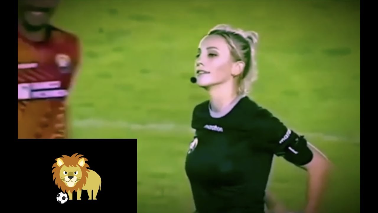 世界最高の審判 - The best referee in the world - - YouTube