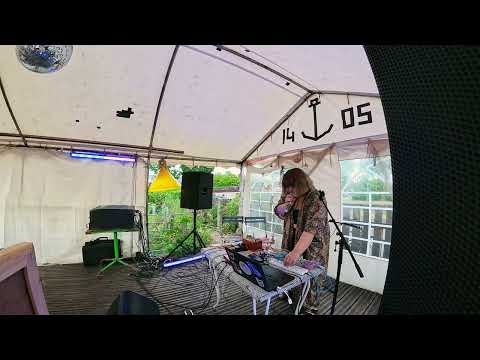 Eda Er | solo improvisation | L'Orée 85, Strasbourg | voice, electronics & amplified objects