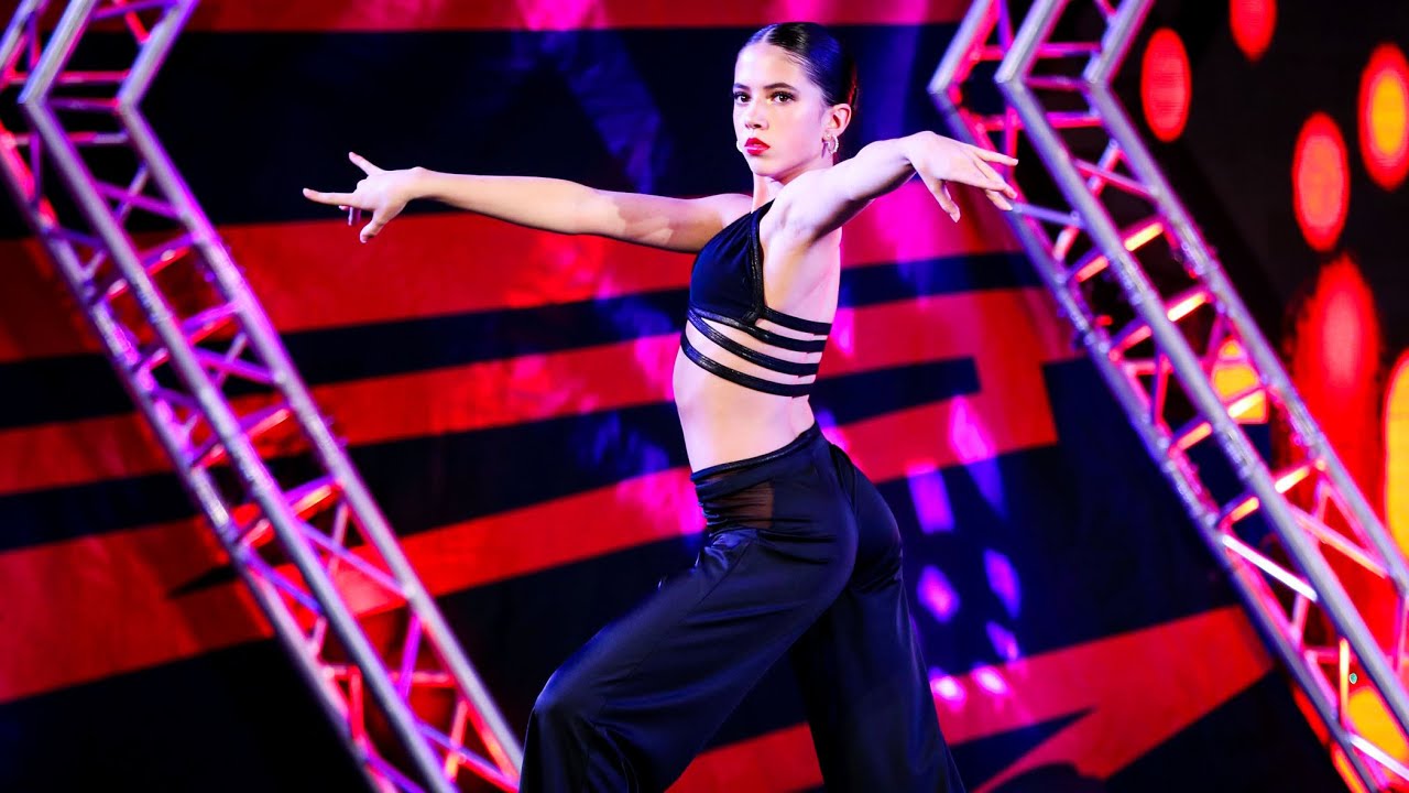 Victoria Silva - Hear Me Echo - YouTube