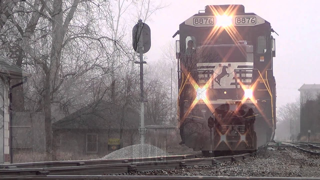 Norfolk Southen MofW Train on the CF&E Railroad NS 8876 C40-9 standard cab - YouTube