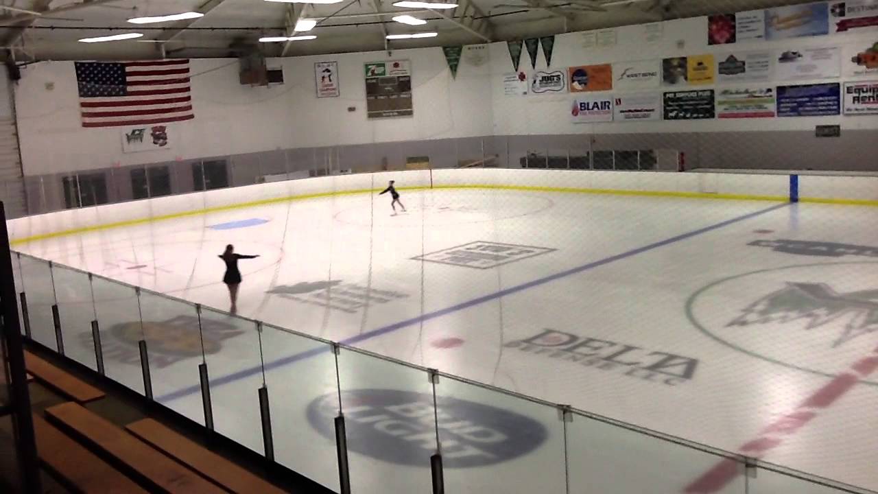 Preliminary Moves in the Field Figure Skating - YouTube