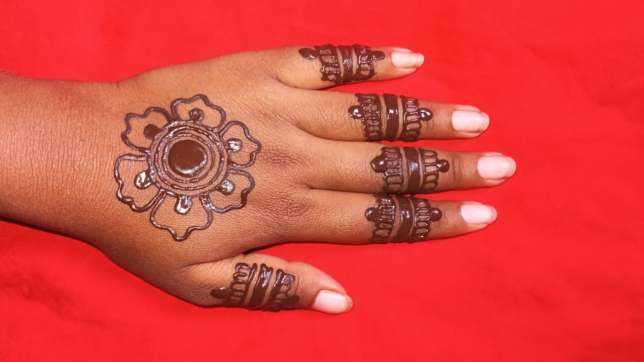 Back hand round mehndi designs/circle mehndi design for back hand/Gol ...