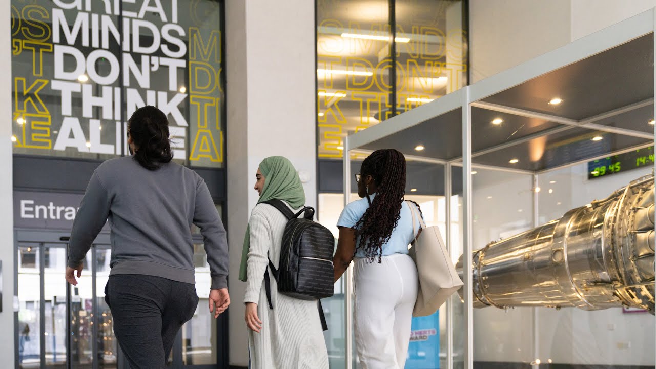 Explore the de Havilland Learning Resources Centre - YouTube