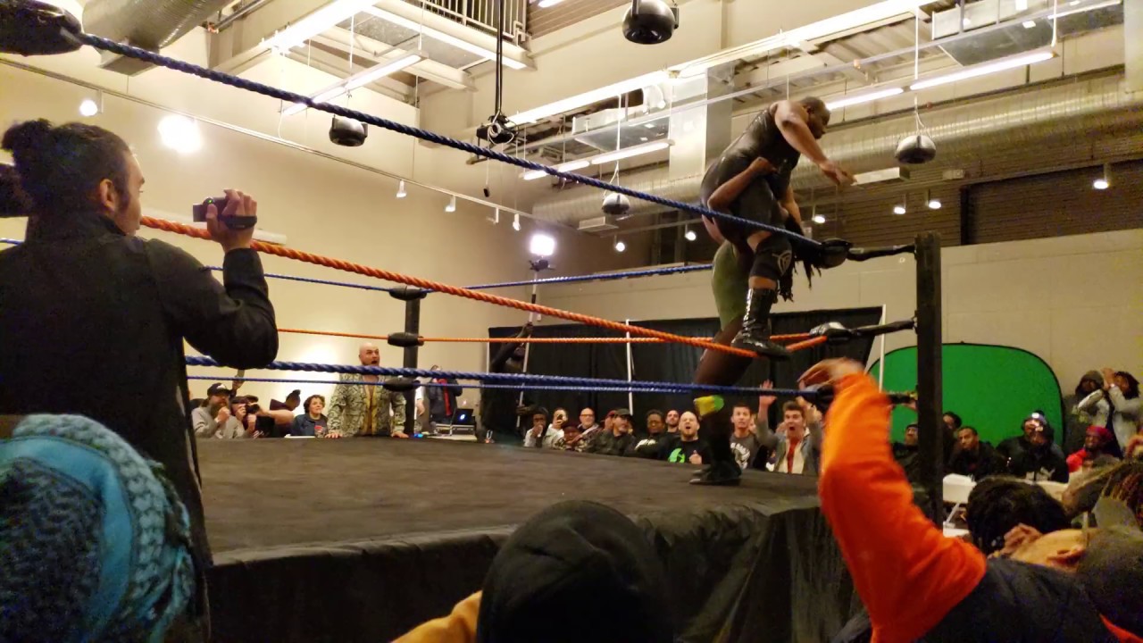 Trish Adora powerbombs Mr. Grim! - YouTube