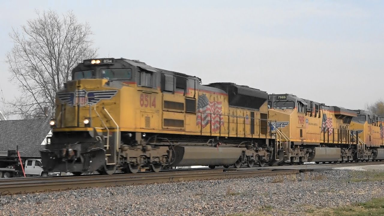 UP 8514 Leads a Z-Train, Grand Mound, IA 11/24/24 - YouTube