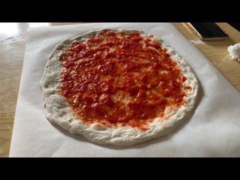 pizza stretching hidden technique tutorial - YouTube