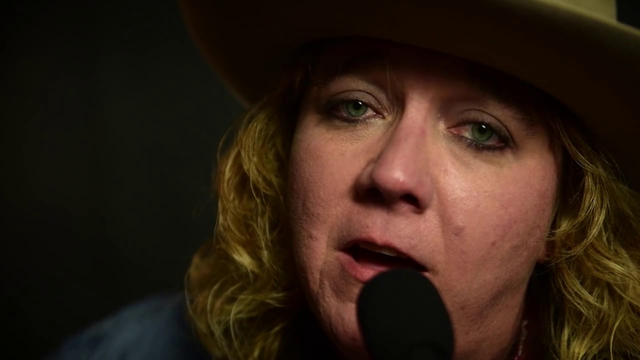 Julie Nolen, Live at ATX Photo & Video Studio - Austin, Texas - YouTube