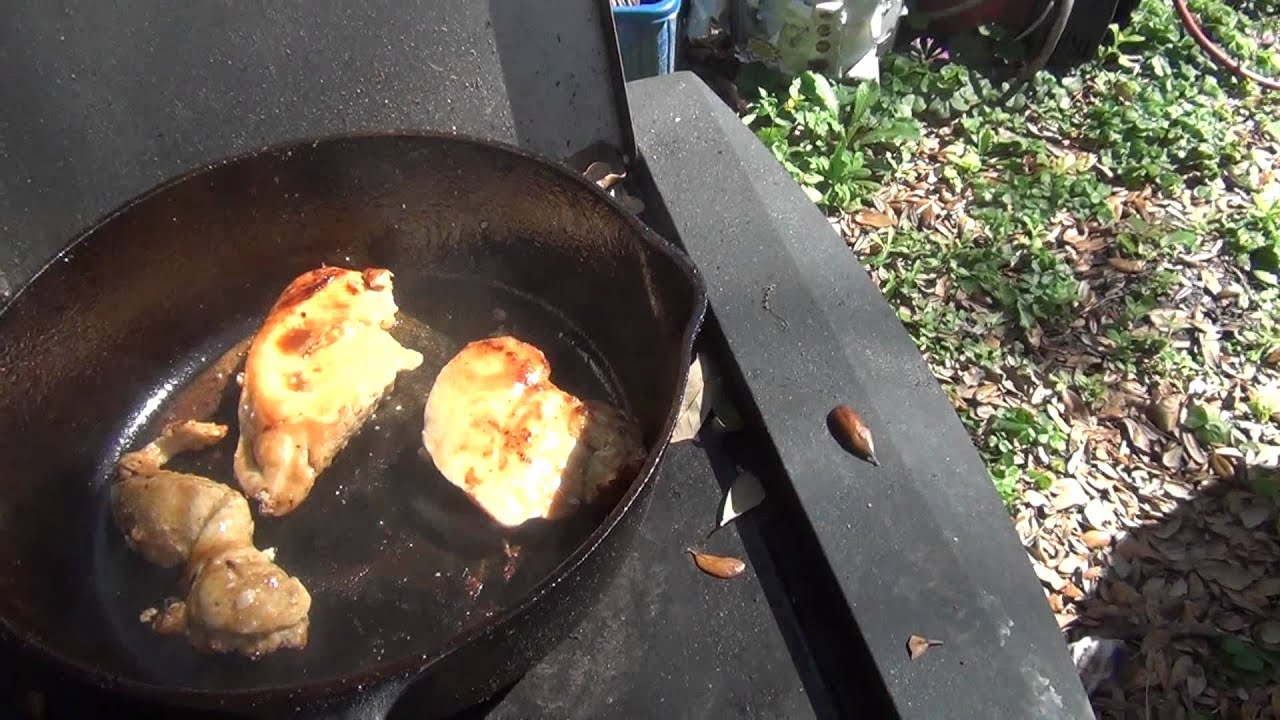 REDNECK CHICKEN COOKED OUTSIDE IN CAST IRON GRISWOLD SKILLET - YouTube