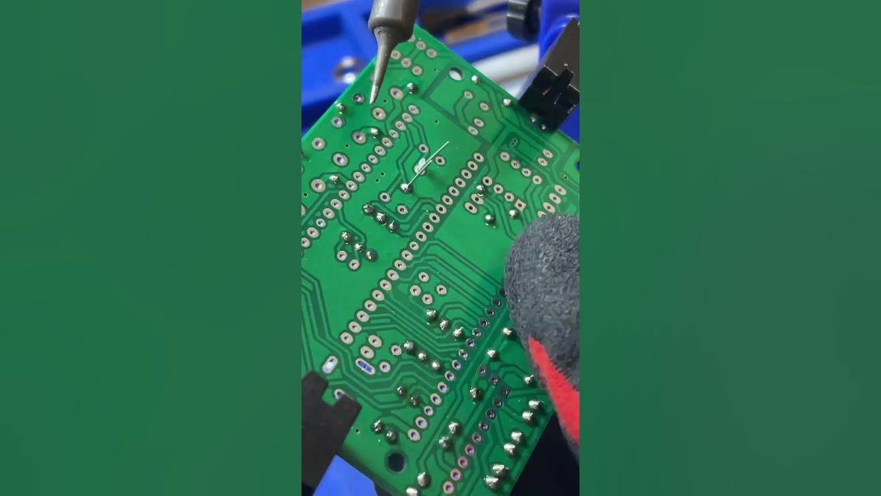 How to Solder Crystal Oscillator Onto A PCB! - YouTube