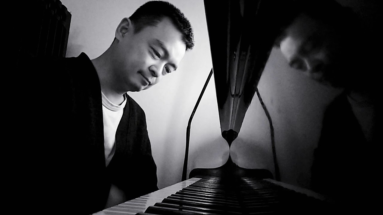 Very short … piano playing - YouTube