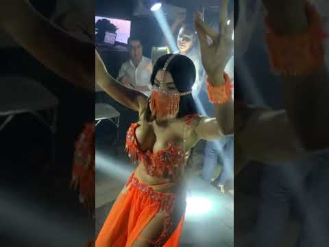 Farah Nasri Belly Dancer😘 - YouTube