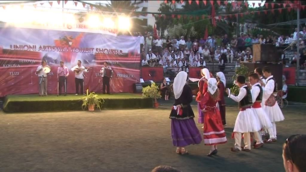 RoLandi Latifi -kjo hardhia e rrushit - YouTube