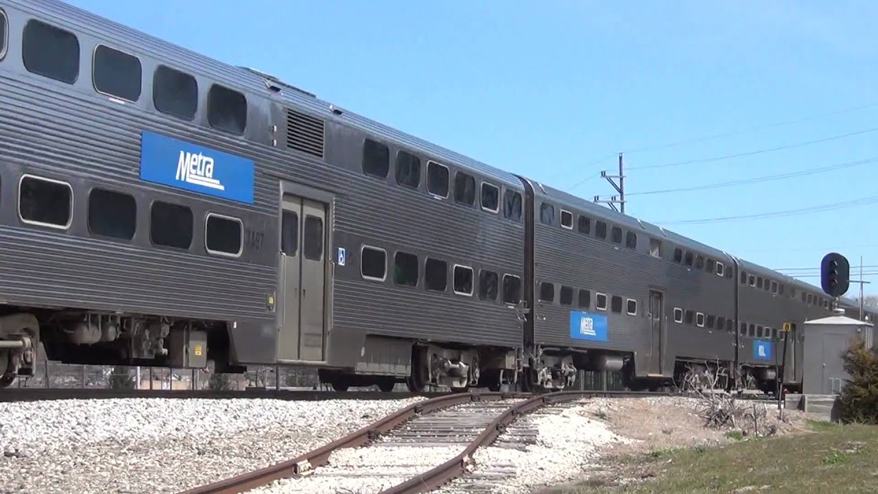 Metra 408 at Oak Forest, IL - YouTube