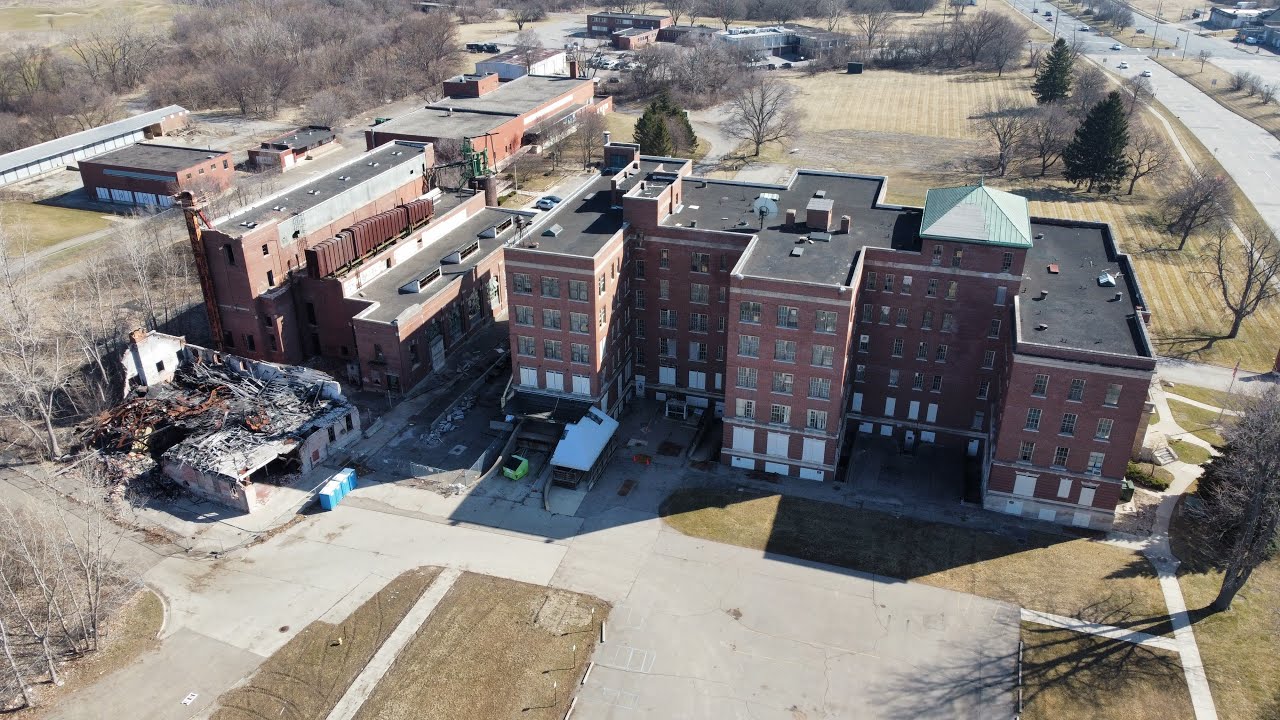 Abandoned Remains: The Eloise Asylum: Drone Footage (Westland, Michigan ...