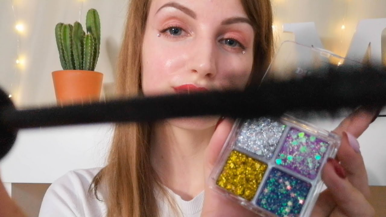 asmr doing your eye makeup in 1 minute 👁️🎨 - YouTube