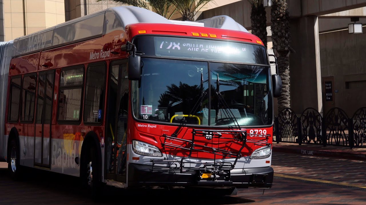 (NEW) LACMTA 2019 New Flyer XN60 #8739 - YouTube