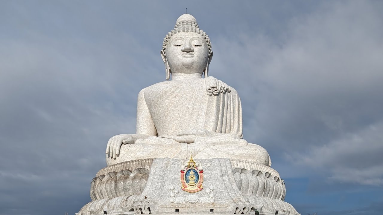Day #6 Thailand. The Big Buddha, Yanui Beach, Kata Noi, Boardriders ...