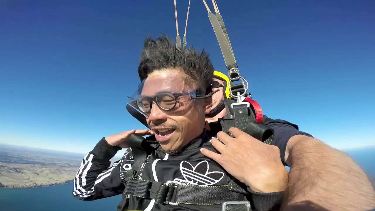 Kin Wai Lee Coastal Skydive - YouTube
