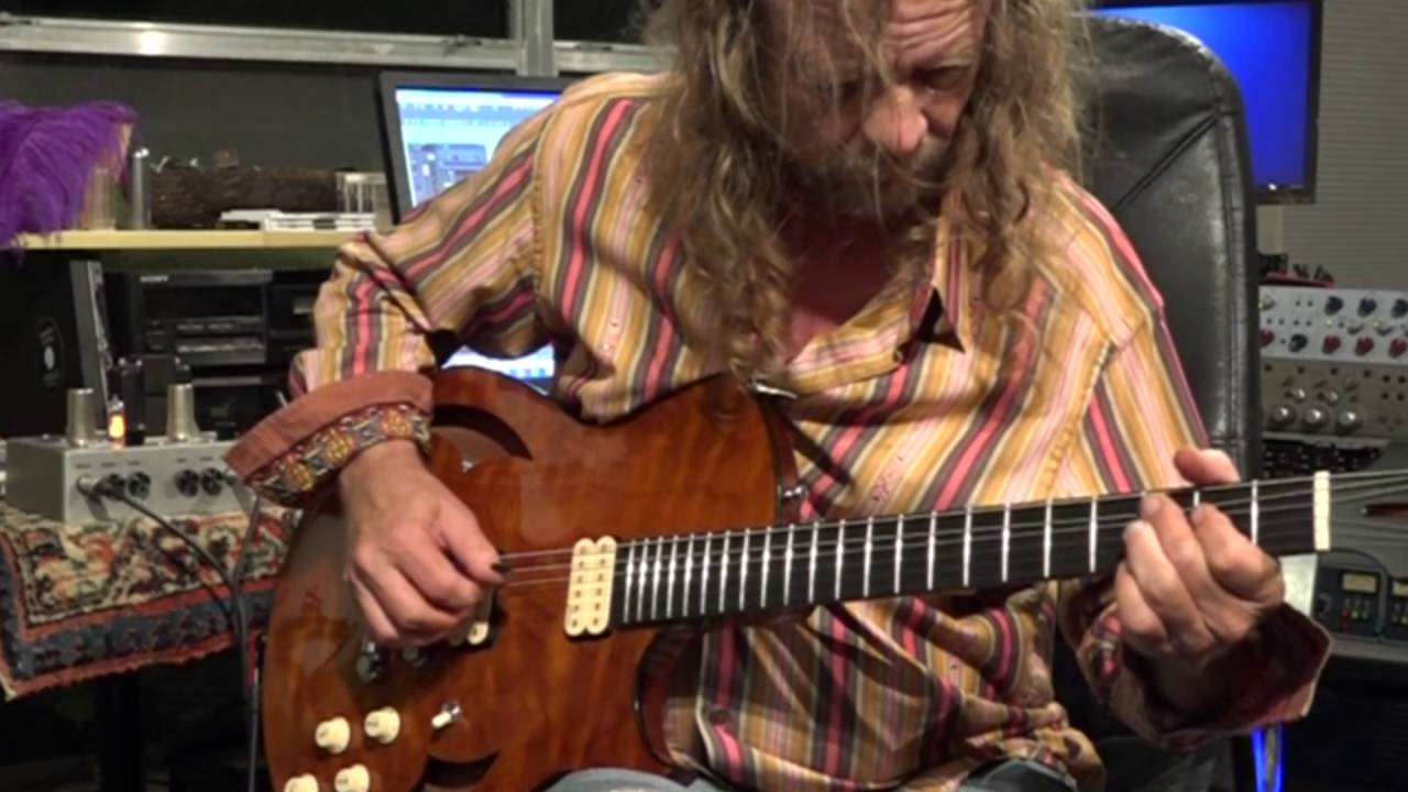 Erich Avinger Rocks the Marchione Semi-Acoustic - YouTube