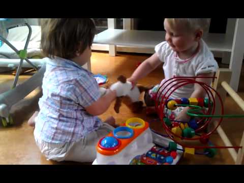 Samen spelen en samen delen - YouTube