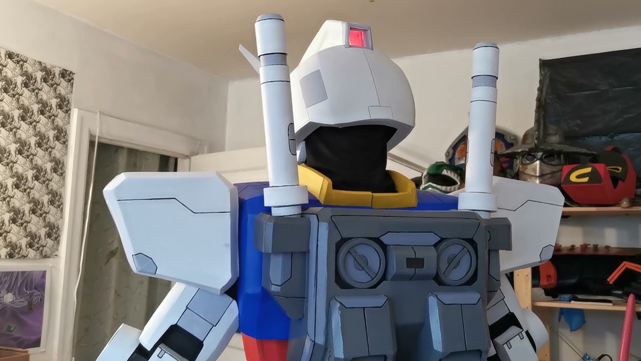 RX78-2 Gundam full cosplay - YouTube