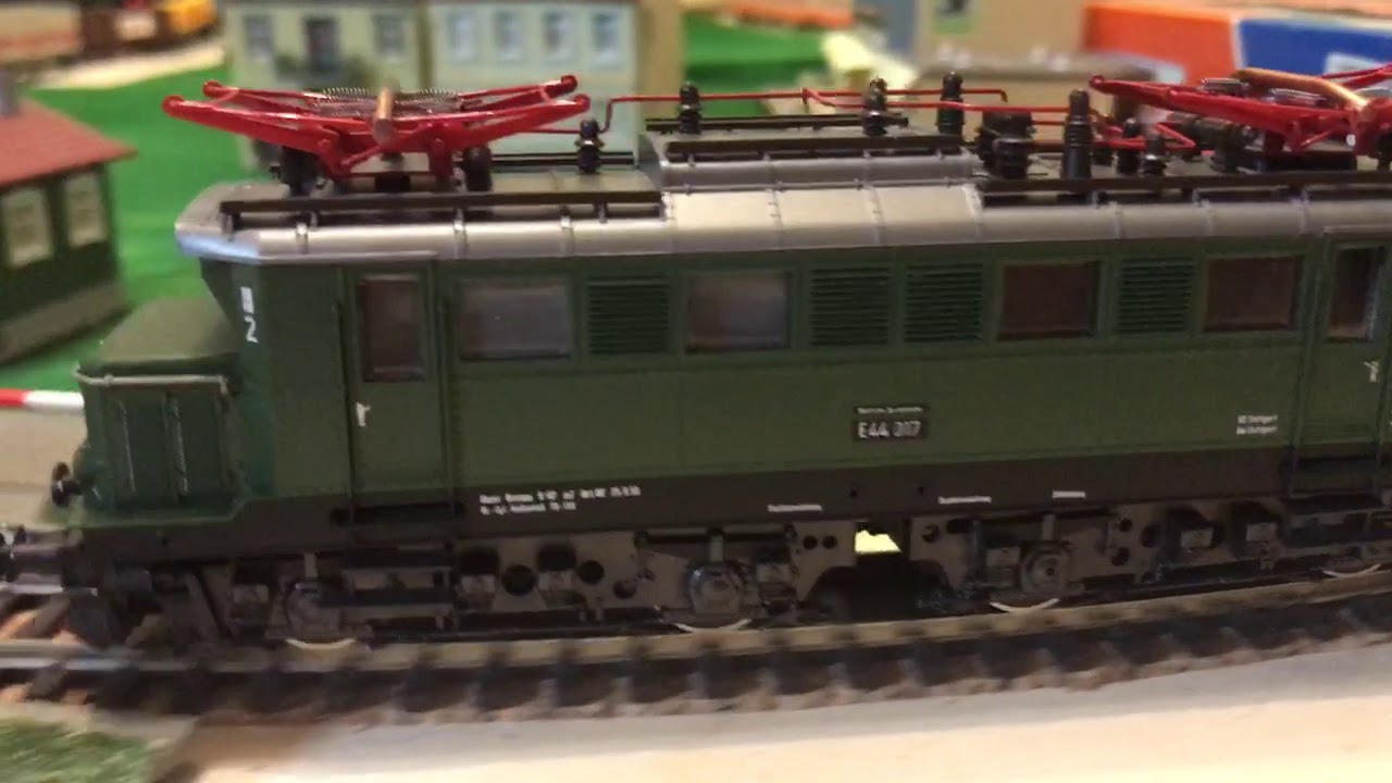 Roco E44 H0 43404 - YouTube