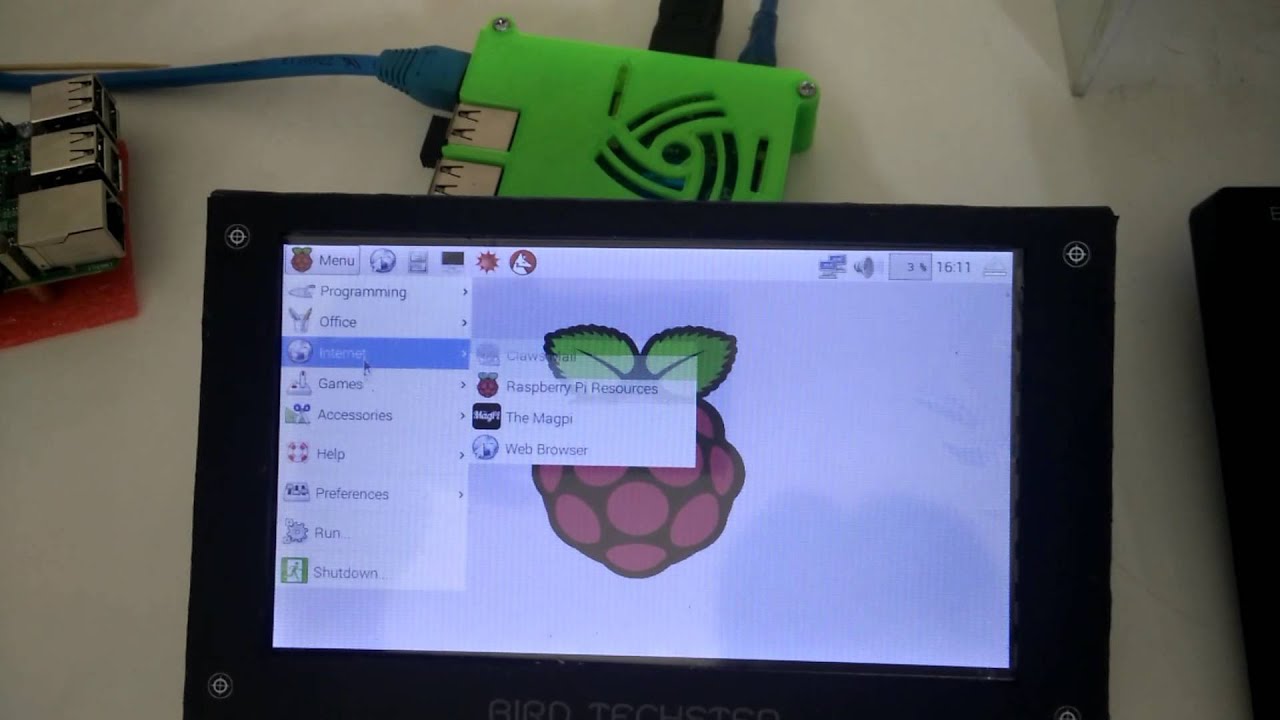 LCD 7" SPI Port test on Raspberry Pi 2 - YouTube