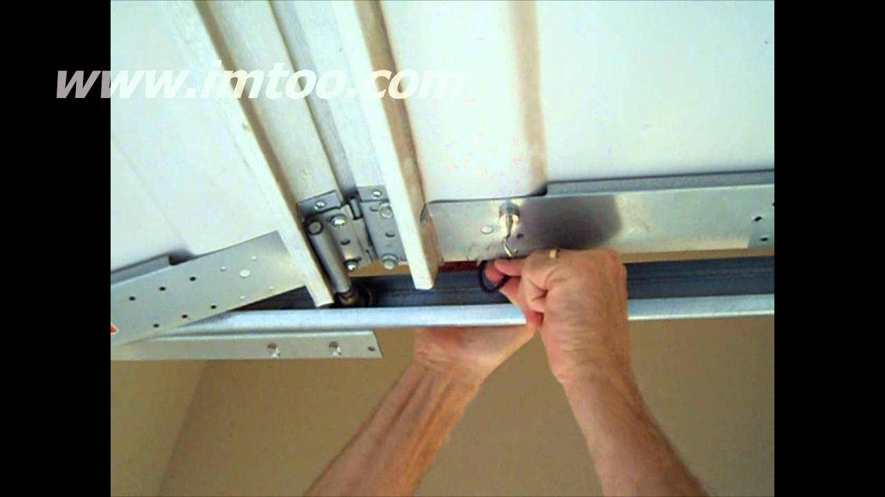 Install Banner/Garage Cover - YouTube