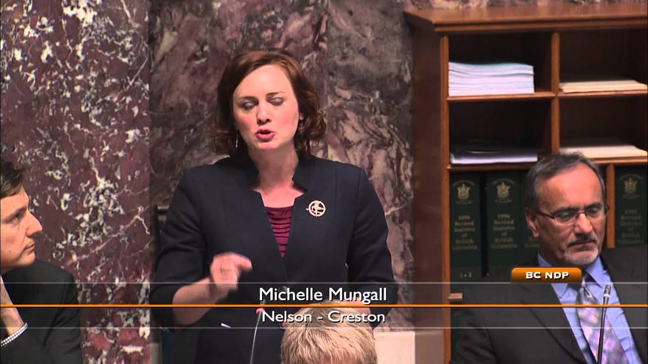 Michelle Mungall demands answers on child support clawbacks - YouTube