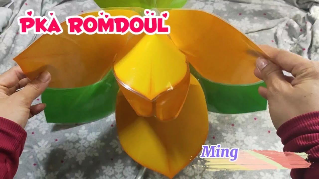 របៀបធ្វើគោមផ្ការំដួល-Romdoul flowers - YouTube