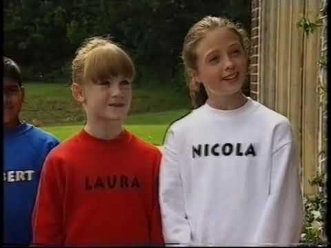 Teddy Bear Sing-Along: Tell the Time with Nursery Play Rhymes - YouTube